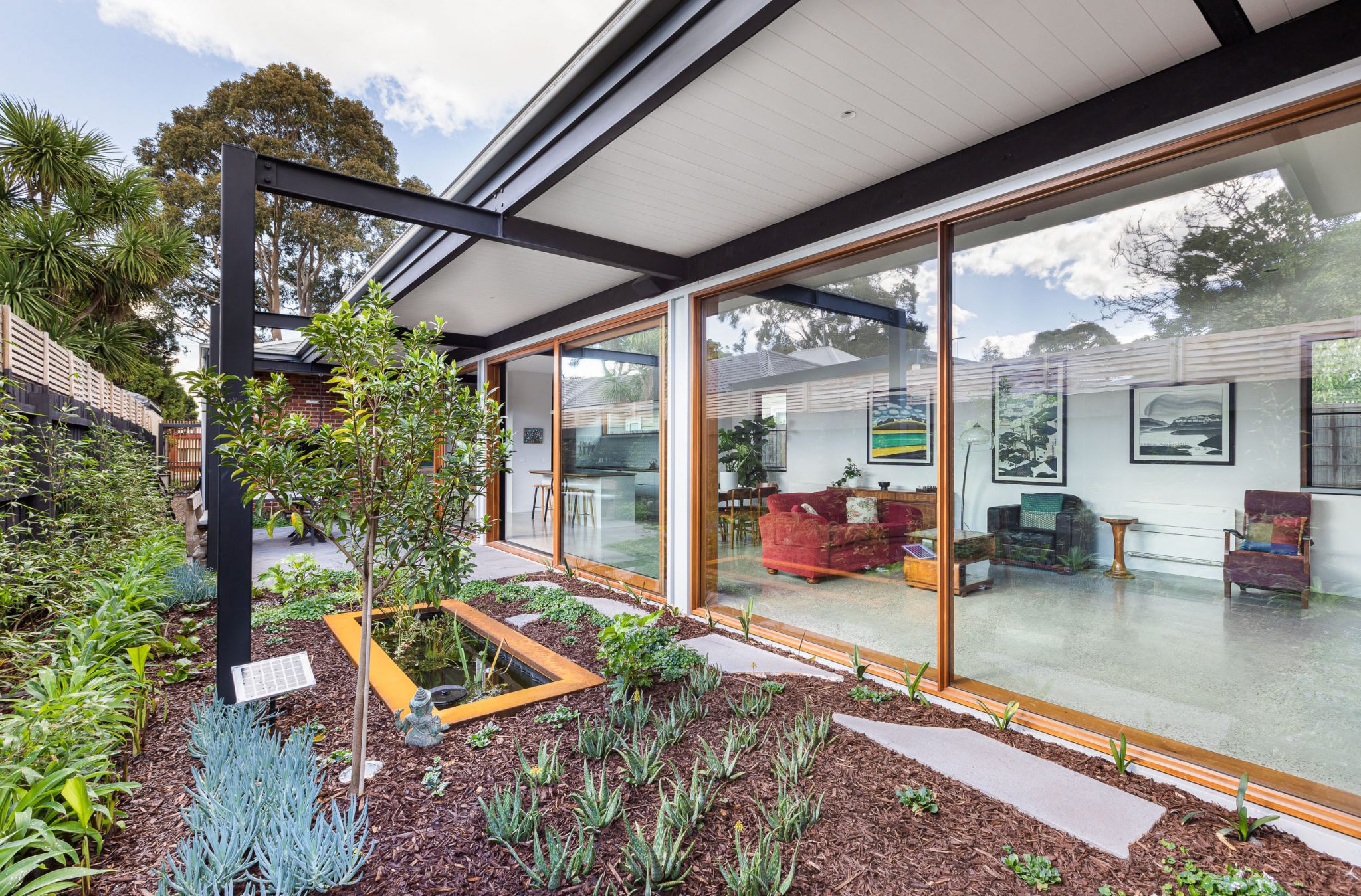 House Renovation Trends from Michael Worth: Exploring Different Styles